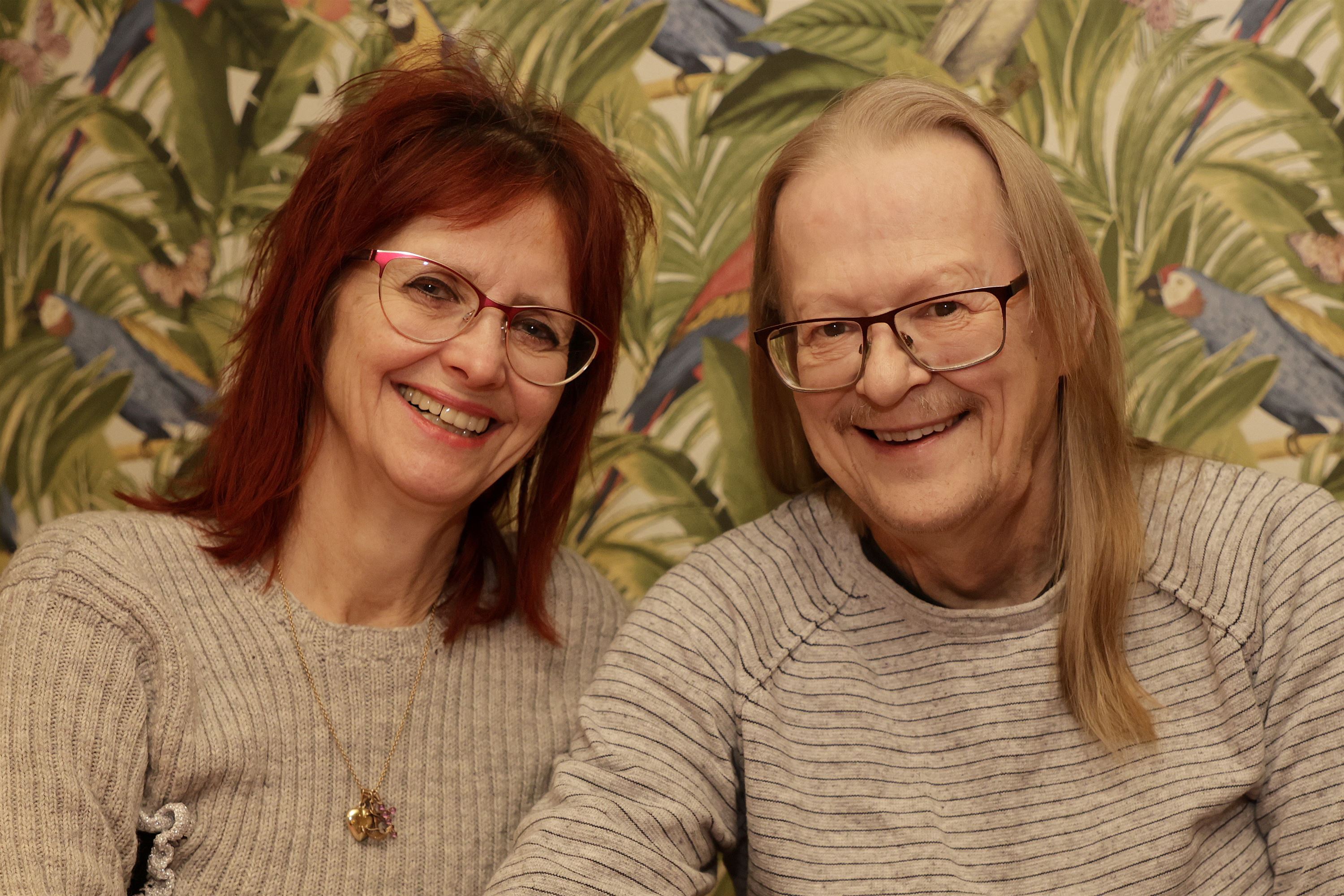 Skønt billede: Leo hjemme hos Sussi igen - Avisen.dk