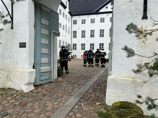 Brand på dansk slot - Avisen.dk