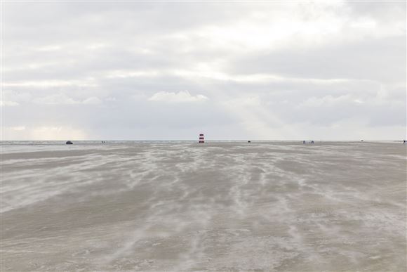 Turist reddet: Faldt i søvn i bil på strand - Avisen.dk