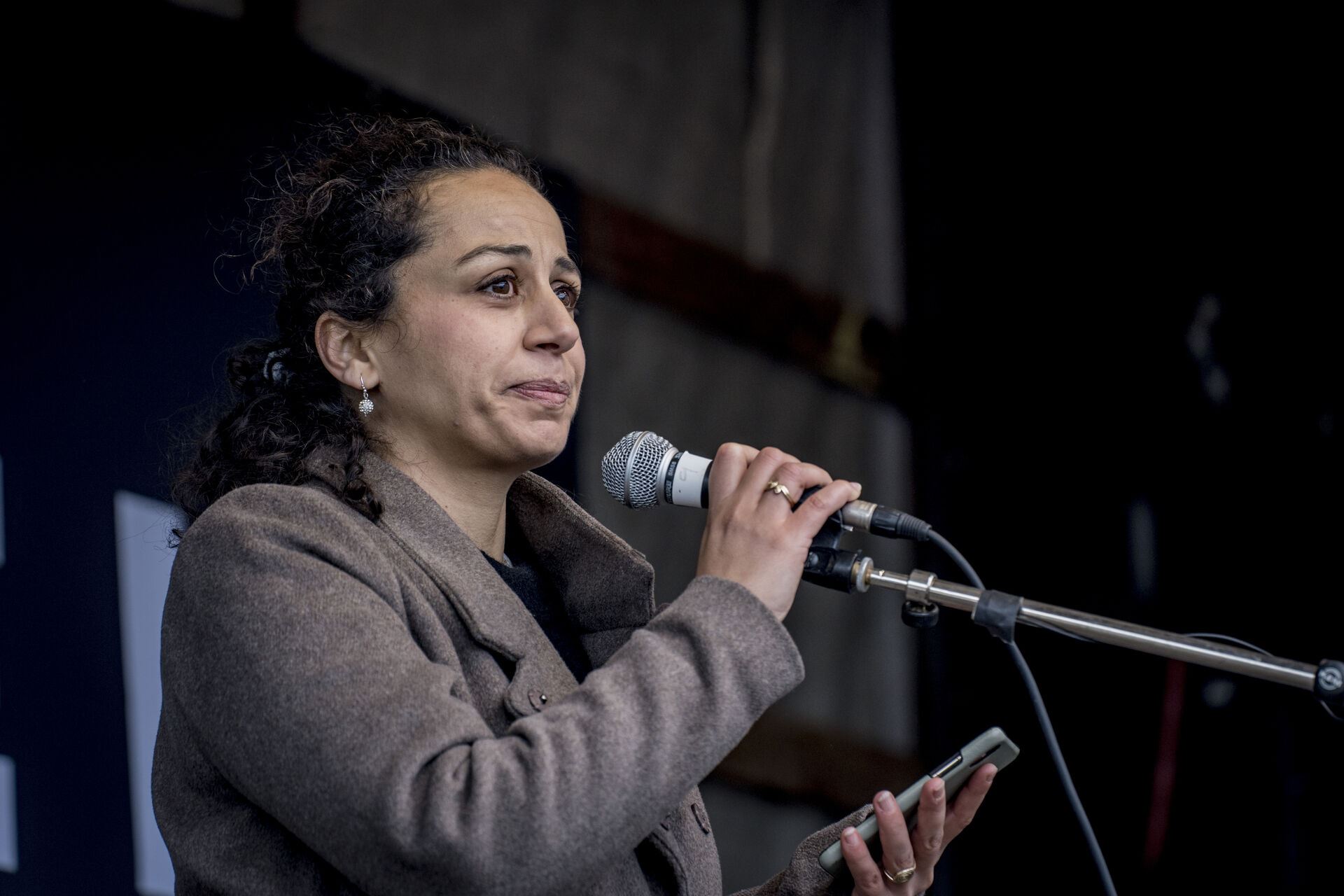 Topfolk forlader Mellemfolkeligt Samvirke efter stødende opslag - Avisen.dk