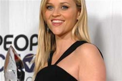 Reese Witherspoon er en pinlig mor - Avisen.dk