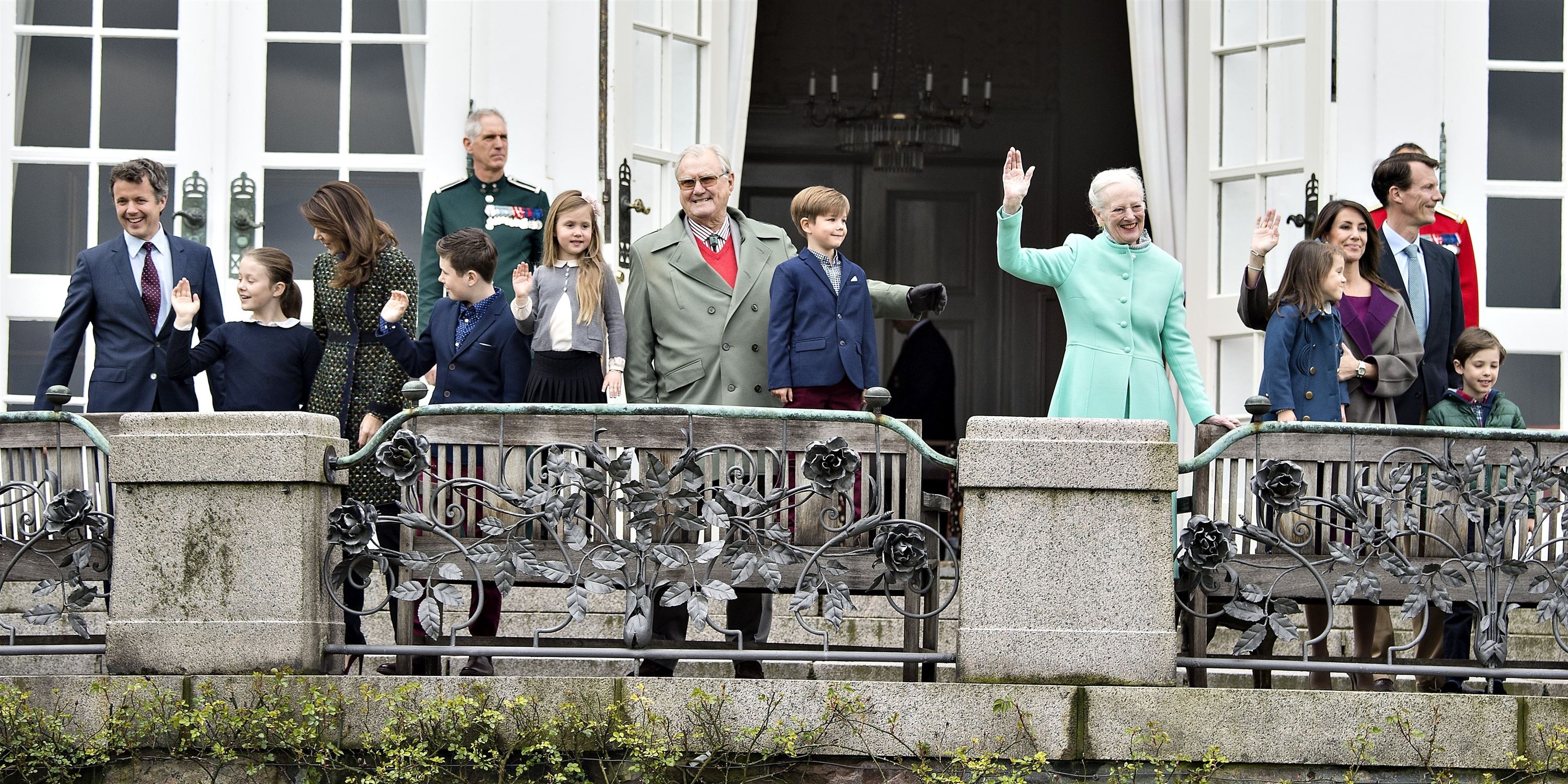 Dødsfald og krise i det danske kongehus: Et begivenhedsrigt år i den ...